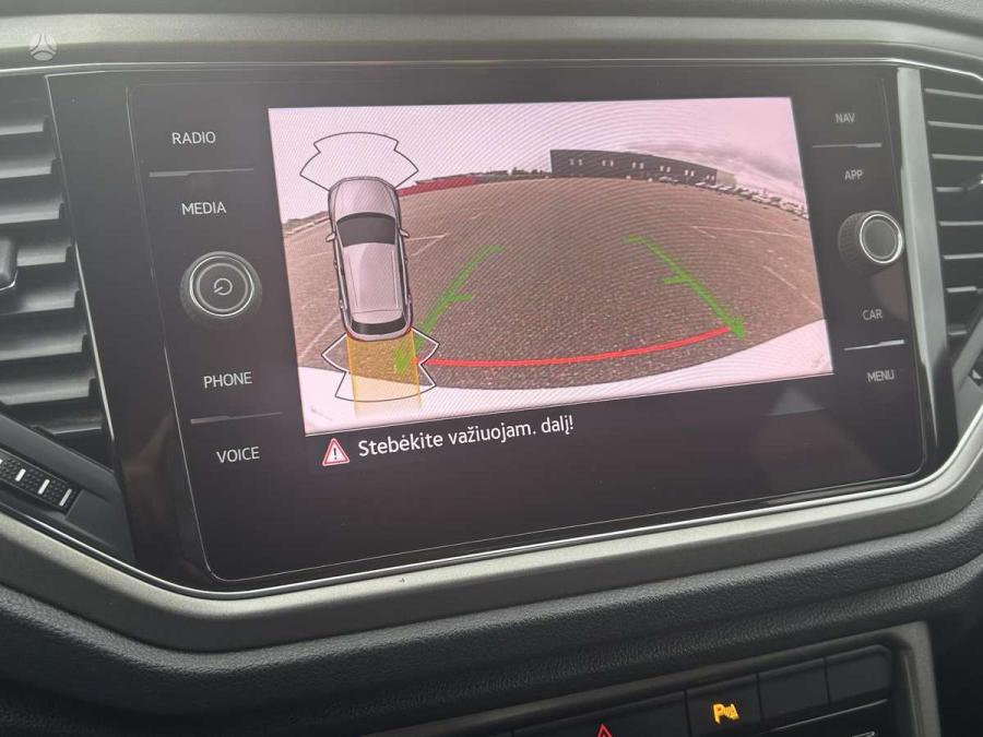 Balts Volkswagen T-Roc 2021 Viļņa, ar dzinēja tilpumu 1.50 L un nobraukumu 169 tūkst. km par 18000 €, foto 49 vietnē AUTOMOTO.COM.LV
