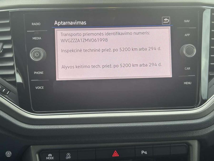 Balts Volkswagen T-Roc 2021 Viļņa, ar dzinēja tilpumu 1.50 L un nobraukumu 169 tūkst. km par 18000 €, foto 52 vietnē AUTOMOTO.COM.LV