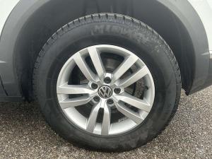 Balts Volkswagen T-Roc 2021 Viļņa, ar dzinēja tilpumu 1.50 L un nobraukumu 169 tūkst. km par 18000 €, foto 57 vietnē AUTOMOTO.COM.LV