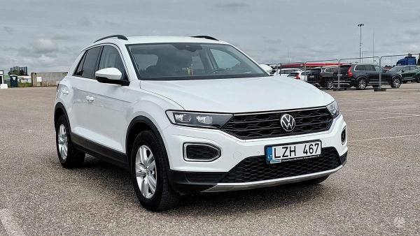 Balts Volkswagen T-Roc 2021 Viļņa, ar dzinēja tilpumu 1.50 L un nobraukumu 170 tūkst. km par 17800 €, foto 2 vietnē AUTOMOTO.COM.LV