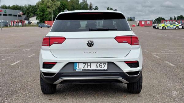 Balts Volkswagen T-Roc 2021 Viļņa, ar dzinēja tilpumu 1.50 L un nobraukumu 170 tūkst. km par 17800 €, foto 9 vietnē AUTOMOTO.COM.LV