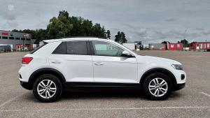 White Volkswagen T-Roc 2021 in Vilnius, with an engine capacity of 1.50 L and mileage of 170 thousand km for 17800 €, photo 12 on AUTOMOTO.COM.LV