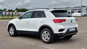 White Volkswagen T-Roc 2021 in Vilnius, with an engine capacity of 1.50 L and mileage of 170 thousand km for 17800 €, photo 13 on AUTOMOTO.COM.LV