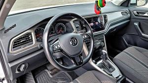 White Volkswagen T-Roc 2021 in Vilnius, with an engine capacity of 1.50 L and mileage of 170 thousand km for 17800 €, photo 16 on AUTOMOTO.COM.LV