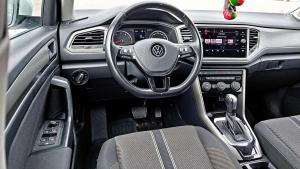 White Volkswagen T-Roc 2021 in Vilnius, with an engine capacity of 1.50 L and mileage of 170 thousand km for 17800 €, photo 18 on AUTOMOTO.COM.LV