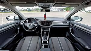 White Volkswagen T-Roc 2021 in Vilnius, with an engine capacity of 1.50 L and mileage of 170 thousand km for 17800 €, photo 20 on AUTOMOTO.COM.LV