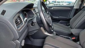 White Volkswagen T-Roc 2021 in Vilnius, with an engine capacity of 1.50 L and mileage of 170 thousand km for 17800 €, photo 22 on AUTOMOTO.COM.LV