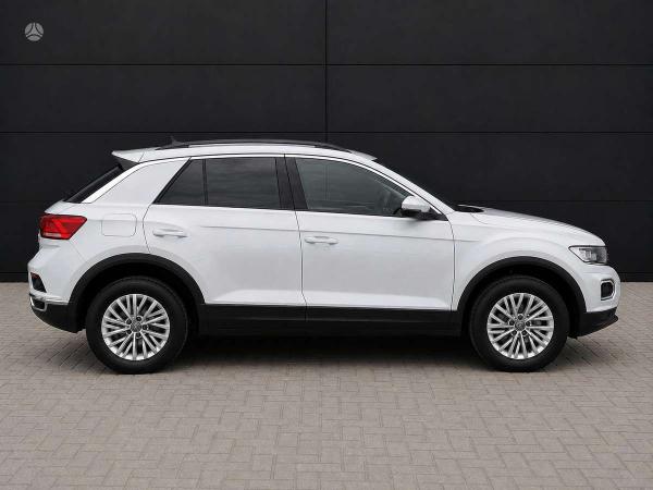 Balts Volkswagen T-Roc 2021 Viļņa, ar dzinēja tilpumu 1.50 L un nobraukumu 127 tūkst. km par 19350 €, foto 3 vietnē AUTOMOTO.COM.LV