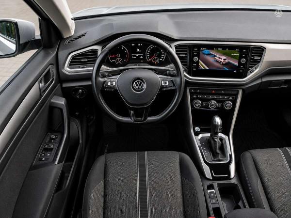 Balts Volkswagen T-Roc 2021 Viļņa, ar dzinēja tilpumu 1.50 L un nobraukumu 127 tūkst. km par 19350 €, foto 8 vietnē AUTOMOTO.COM.LV