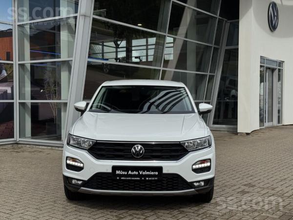 Белый Фольксваген Ти-Рок 2021 в Валмиера, объемом двигателя 2.00 л и пробегом 108 тыс. км за 18500 €, фото 3 на AUTOMOTO.COM.LV