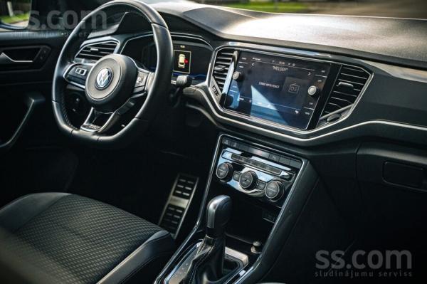 Balts Volkswagen T-Roc 2021 Rīga, ar dzinēja tilpumu 2.00 L un nobraukumu 218 tūkst. km par 15990 €, foto 8 vietnē AUTOMOTO.COM.LV