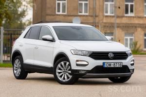 White Volkswagen T-Roc 2021 in Riga, with an engine capacity of 2.00 L and mileage of 189 thousand km for 15250 €, photo  on AUTOMOTO.COM.LV