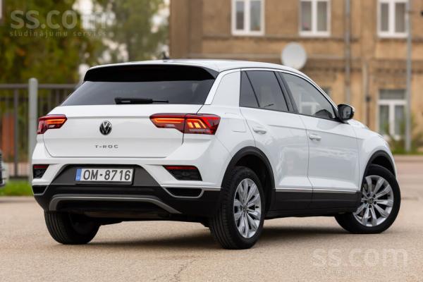 Balts Volkswagen T-Roc 2021 Rīga, ar dzinēja tilpumu 2.00 L un nobraukumu 189 tūkst. km par 15250 €, foto 3 vietnē AUTOMOTO.COM.LV