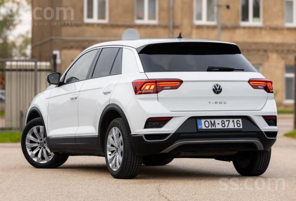 Balts Volkswagen T-Roc 2021 Rīga, ar dzinēja tilpumu 2.00 L un nobraukumu 189 tūkst. km par 15250 €, foto 5 vietnē AUTOMOTO.COM.LV