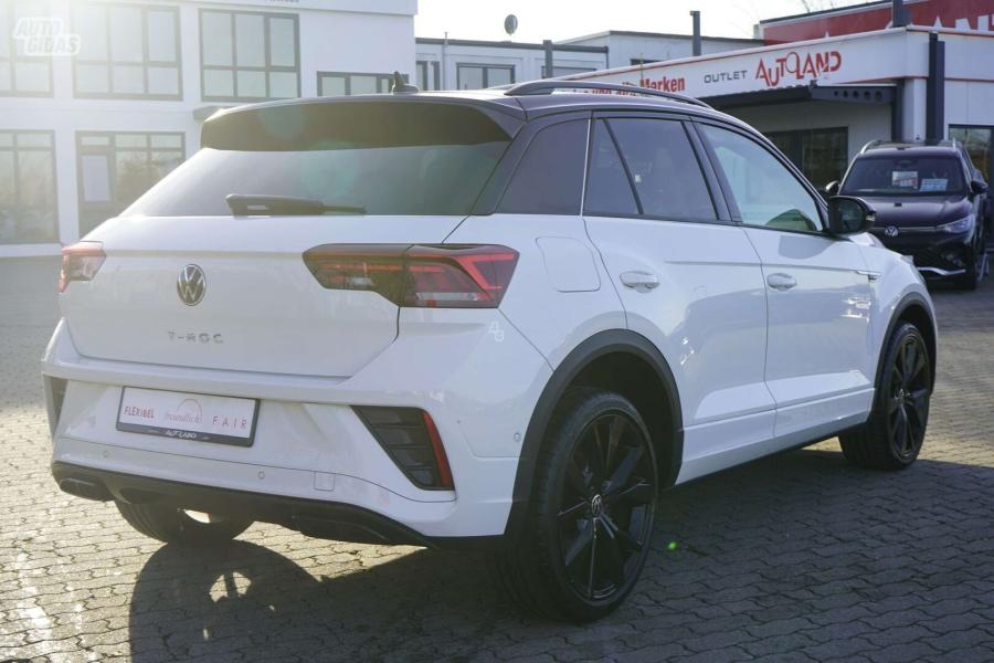 White Volkswagen T-Roc 2022 in Kaunas, with an engine capacity of 1.50 L and mileage of 54 thousand km for 30589 €, photo 4 on AUTOMOTO.COM.LV