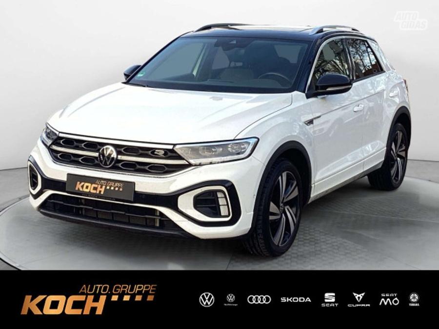 White Volkswagen T-Roc 2022 in Kaunas, with an engine capacity of 1.50 L and mileage of 49 thousand km for 31606 €, photo 1 on AUTOMOTO.COM.LV