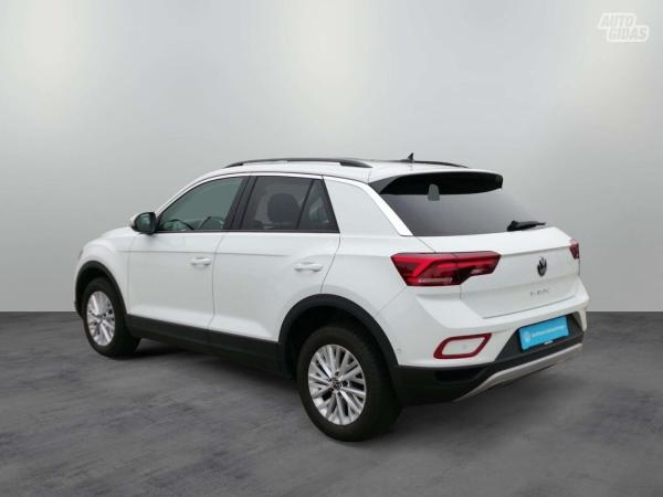 White Volkswagen T-Roc 2022 in Kaunas, with an engine capacity of 1.50 L and mileage of 11 thousand km for 28276 €, photo 3 on AUTOMOTO.COM.LV