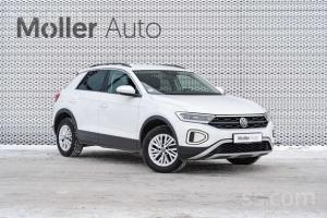 White Volkswagen T-Roc 2022 in Riga, with an engine capacity of 1.50 L and mileage of 49 thousand km for 23900 €, photo 2 on AUTOMOTO.COM.LV