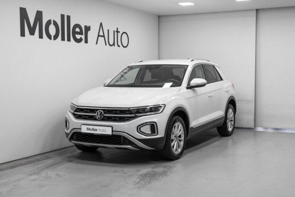 White Volkswagen T-Roc 2022 in Vilnius, with an engine capacity of 1.50 L and mileage of 44 thousand km for 23500 €, photo 1 on AUTOMOTO.COM.LV