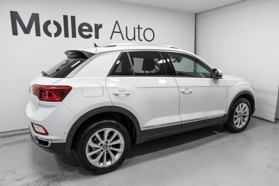 Balts Volkswagen T-Roc 2022 Viļņa, ar dzinēja tilpumu 1.50 L un nobraukumu 44 tūkst. km par 23500 €, foto 5 vietnē AUTOMOTO.COM.LV