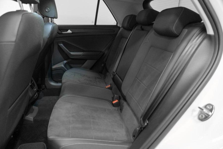 Balts Volkswagen T-Roc 2022 Viļņa, ar dzinēja tilpumu 1.50 L un nobraukumu 44 tūkst. km par 23500 €, foto 7 vietnē AUTOMOTO.COM.LV