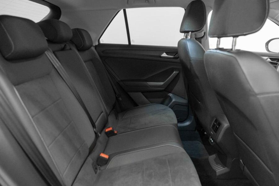 Balts Volkswagen T-Roc 2022 Viļņa, ar dzinēja tilpumu 1.50 L un nobraukumu 44 tūkst. km par 23500 €, foto 9 vietnē AUTOMOTO.COM.LV