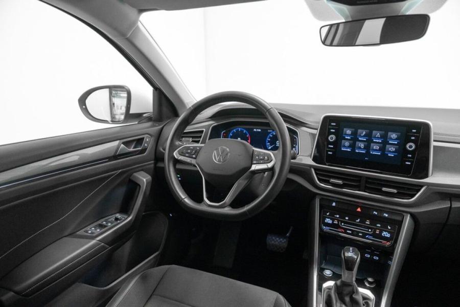 Balts Volkswagen T-Roc 2022 Viļņa, ar dzinēja tilpumu 1.50 L un nobraukumu 44 tūkst. km par 23500 €, foto 11 vietnē AUTOMOTO.COM.LV
