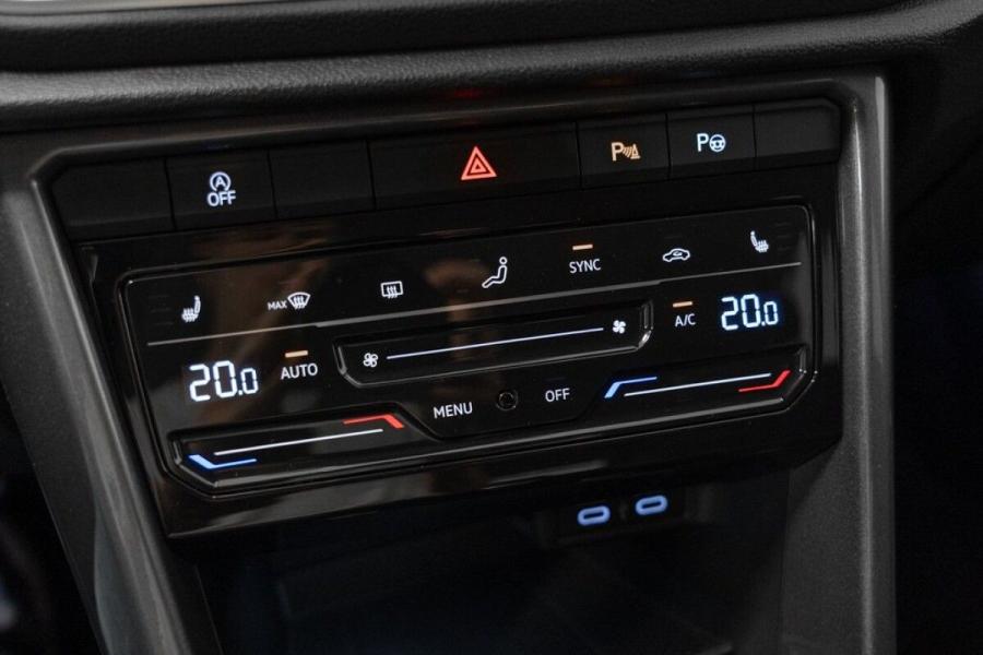 Balts Volkswagen T-Roc 2022 Viļņa, ar dzinēja tilpumu 1.50 L un nobraukumu 44 tūkst. km par 23500 €, foto 16 vietnē AUTOMOTO.COM.LV