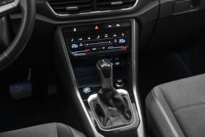 Balts Volkswagen T-Roc 2022 Viļņa, ar dzinēja tilpumu 1.50 L un nobraukumu 44 tūkst. km par 23500 €, foto 17 vietnē AUTOMOTO.COM.LV