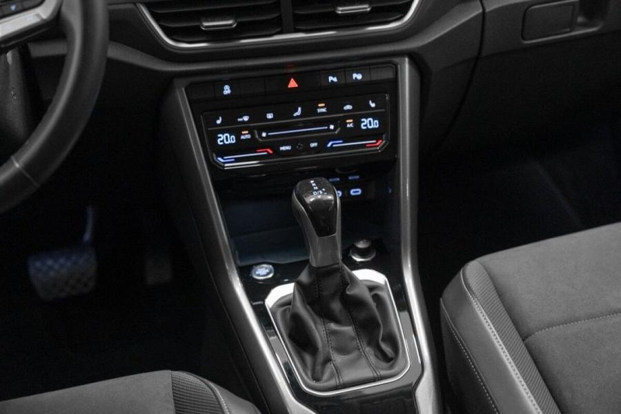 Balts Volkswagen T-Roc 2022 Viļņa, ar dzinēja tilpumu 1.50 L un nobraukumu 44 tūkst. km par 23500 €, foto 17 vietnē AUTOMOTO.COM.LV