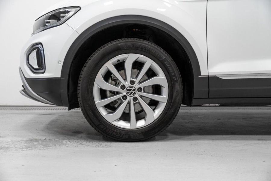 Balts Volkswagen T-Roc 2022 Viļņa, ar dzinēja tilpumu 1.50 L un nobraukumu 44 tūkst. km par 23500 €, foto 20 vietnē AUTOMOTO.COM.LV