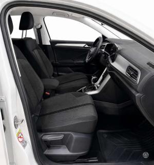 Balts Volkswagen T-Roc 2022 Kauņa, ar dzinēja tilpumu 1.50 L un nobraukumu 65 tūkst. km par 20800 €, foto 9 vietnē AUTOMOTO.COM.LV