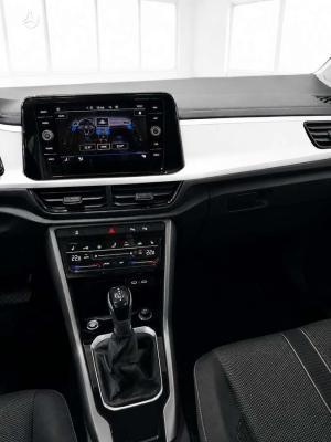 Balts Volkswagen T-Roc 2022 Kauņa, ar dzinēja tilpumu 1.50 L un nobraukumu 65 tūkst. km par 20800 €, foto 12 vietnē AUTOMOTO.COM.LV