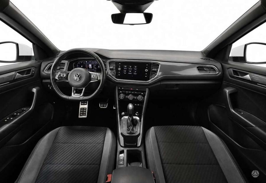 White Volkswagen T-Roc 2022 in Kaunas, with an engine capacity of 1.98 L and mileage of 115 thousand km for 21900 €, photo 8 on AUTOMOTO.COM.LV