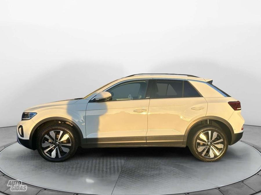 Balts Volkswagen T-Roc 2023 Kauņa, ar dzinēja tilpumu 2.00 L un nobraukumu 58 tūkst. km par 26474 €, foto 3 vietnē AUTOMOTO.COM.LV