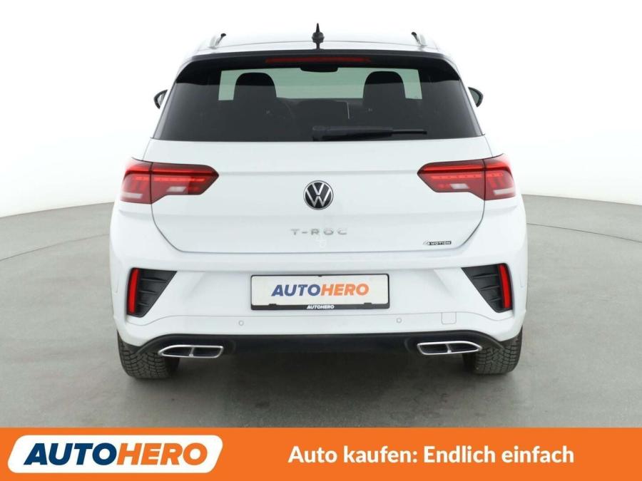 White Volkswagen T-Roc 2023 in Kaunas, with an engine capacity of 2.00 L and mileage of 15 thousand km for 32525 €, photo 5 on AUTOMOTO.COM.LV