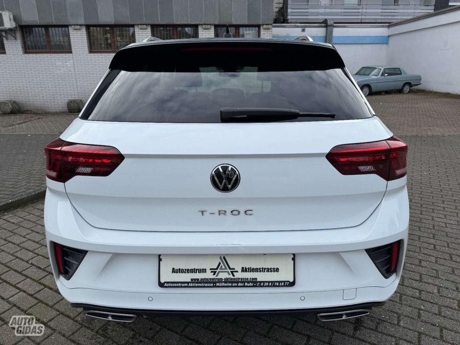 White Volkswagen T-Roc 2023 in Kaunas, with an engine capacity of 1.00 L and mileage of 58 thousand km for 24629 €, photo 5 on AUTOMOTO.COM.LV