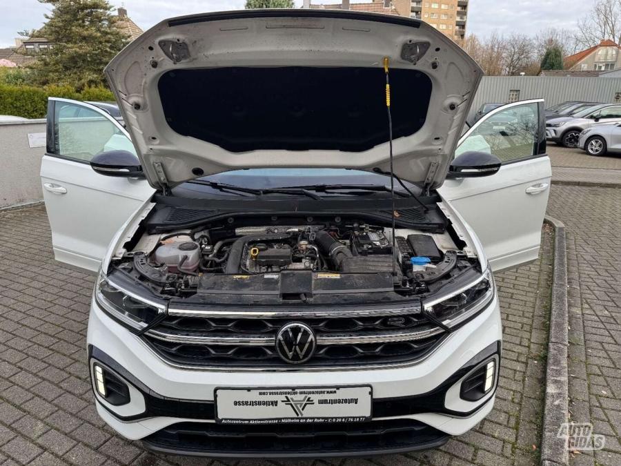 White Volkswagen T-Roc 2023 in Kaunas, with an engine capacity of 1.00 L and mileage of 58 thousand km for 24629 €, photo 9 on AUTOMOTO.COM.LV