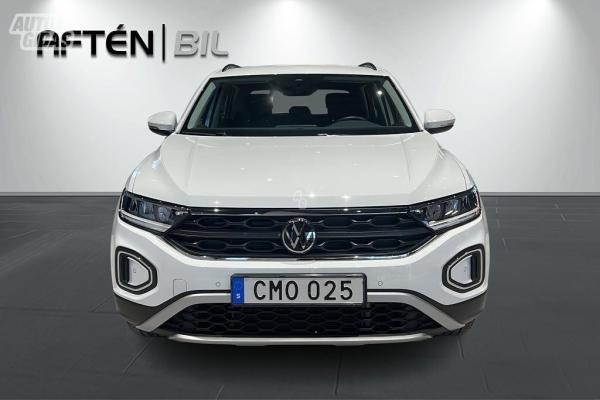 White Volkswagen T-Roc 2023 in Kaunas, with an engine capacity of 0.00 L and mileage of 21 thousand km for 23322 €, photo 3 on AUTOMOTO.COM.LV