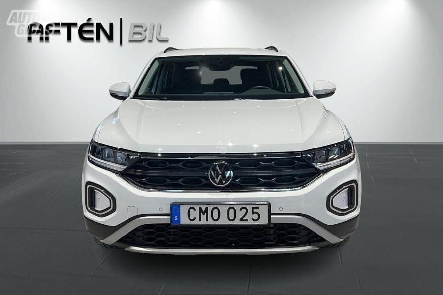 White Volkswagen T-Roc 2023 in Kaunas, with an engine capacity of 0.00 L and mileage of 21 thousand km for 23322 €, photo 3 on AUTOMOTO.COM.LV