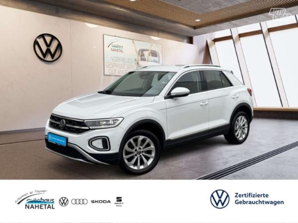 White Volkswagen T-Roc 2023 in Kaunas, with an engine capacity of 2.00 L and mileage of 79 thousand km for 25336 €, photo 1 on AUTOMOTO.COM.LV