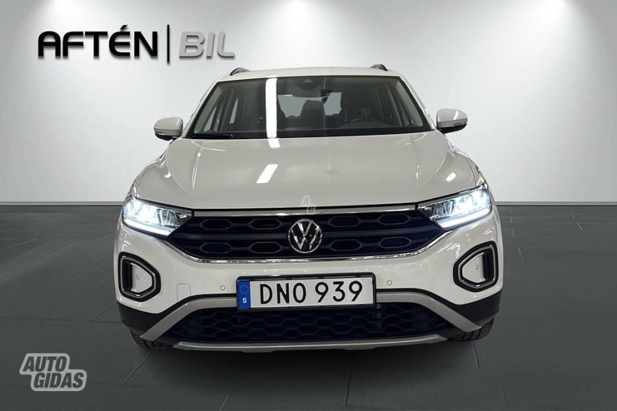 Balts Volkswagen T-Roc 2023 Kauņa, ar dzinēja tilpumu 0.00 L un nobraukumu 24 tūkst. km par 23902 €, foto 3 vietnē AUTOMOTO.COM.LV