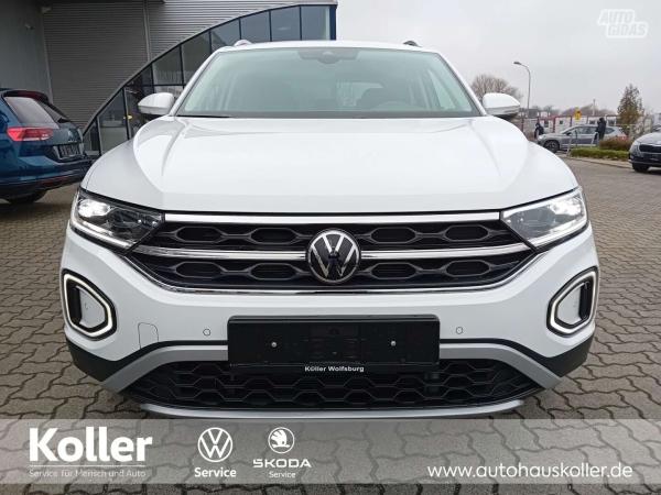 White Volkswagen T-Roc 2023 in Kaunas, with an engine capacity of 2.00 L and mileage of 52 thousand km for 27951 €, photo 2 on AUTOMOTO.COM.LV
