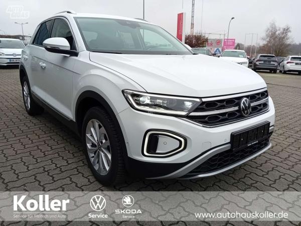 White Volkswagen T-Roc 2023 in Kaunas, with an engine capacity of 2.00 L and mileage of 52 thousand km for 27951 €, photo 3 on AUTOMOTO.COM.LV