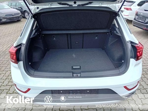White Volkswagen T-Roc 2023 in Kaunas, with an engine capacity of 2.00 L and mileage of 52 thousand km for 27951 €, photo 7 on AUTOMOTO.COM.LV