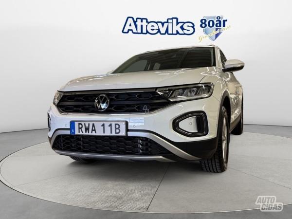 White Volkswagen T-Roc 2023 in Kaunas, with an engine capacity of 0.00 L and mileage of 42 thousand km for 28329 €, photo 3 on AUTOMOTO.COM.LV