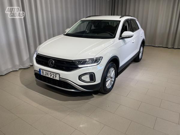 White Volkswagen T-Roc 2023 in Kaunas, with an engine capacity of 0.00 L and mileage of 14 thousand km for 28820 €, photo 1 on AUTOMOTO.COM.LV
