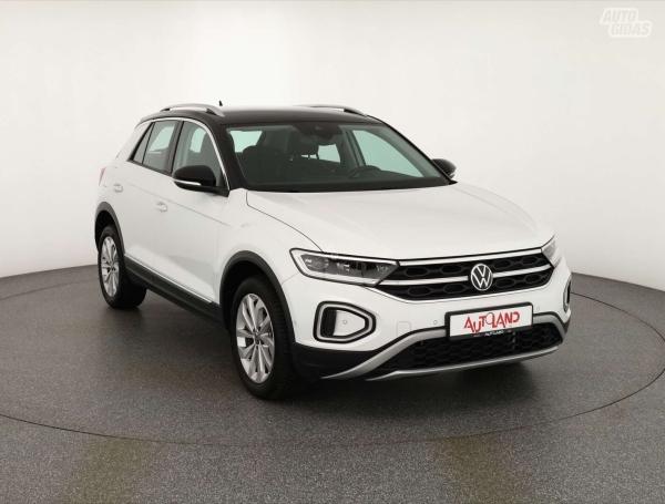 White Volkswagen T-Roc 2023 in Kaunas, with an engine capacity of 1.50 L and mileage of 47 thousand km for 27540 €, photo 7 on AUTOMOTO.COM.LV