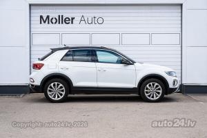 White Volkswagen T-Roc 2023 in Riga, with an engine capacity of 1.50 L and mileage of 48 thousand km for 26593 €, photo 6 on AUTOMOTO.COM.LV