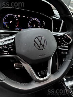 Balts Volkswagen T-Roc 2023 Rīga, ar dzinēja tilpumu 1.50 L un nobraukumu 41 tūkst. km par 21900 €, foto 18 vietnē AUTOMOTO.COM.LV